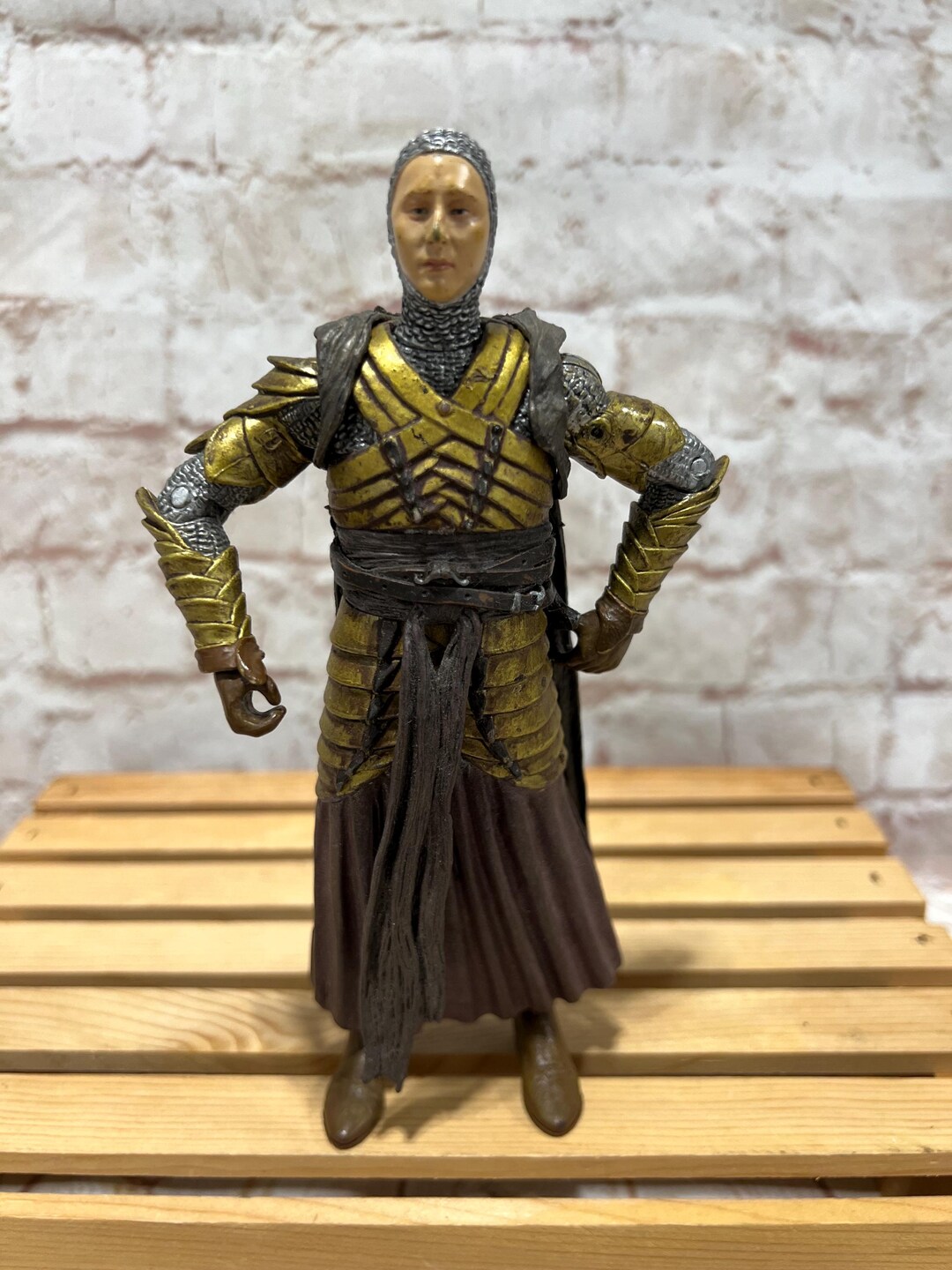 The Lord of the Rings: Fellowship of the Ring Prologue Elven Warrior ...