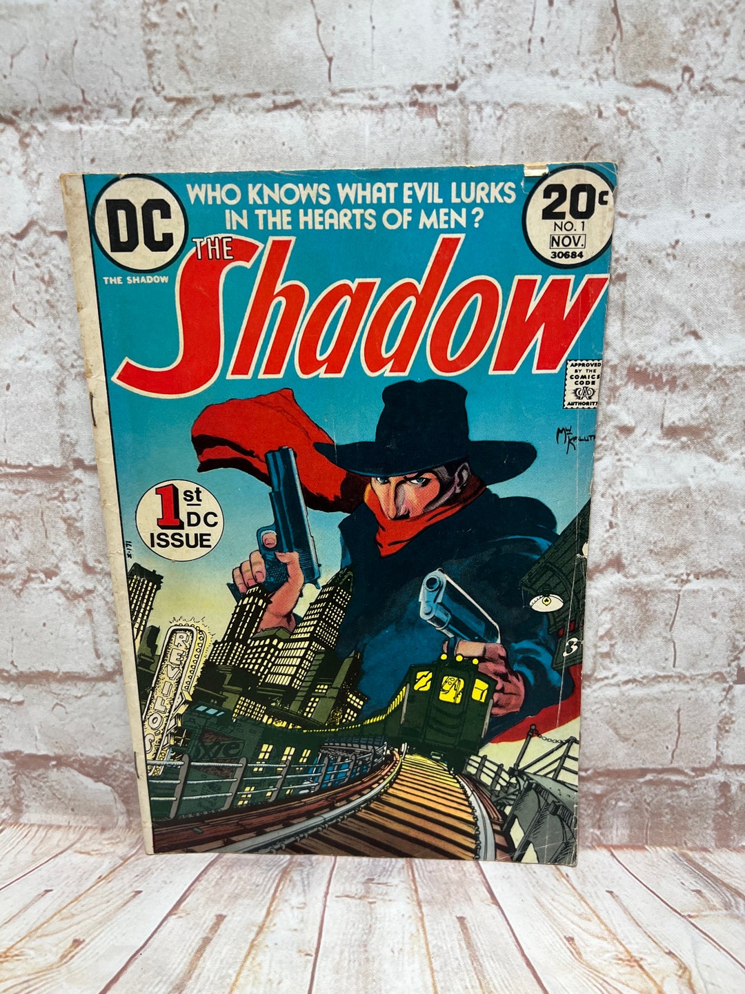 Vintage 1973 the Shadow DC Comic Book #1 November ‘73 Very Rare 1st DC ...