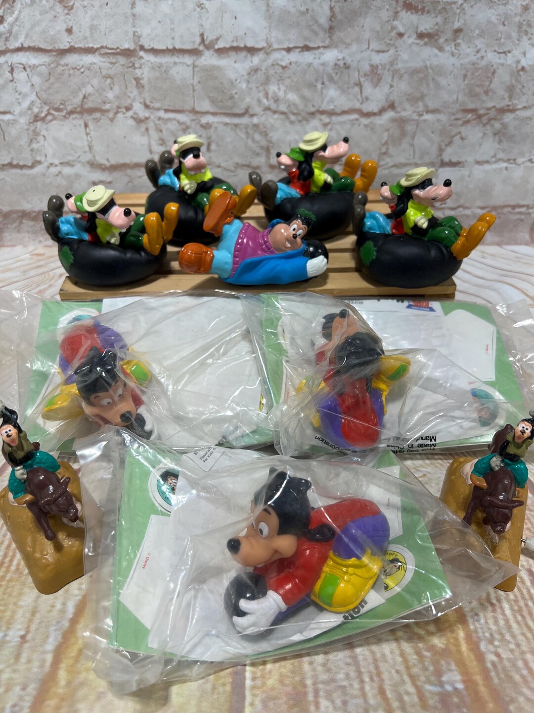 Vintage 1992 & 1995 Lot of 10 Disney Goof Troop Goofy the Movie Burger ...