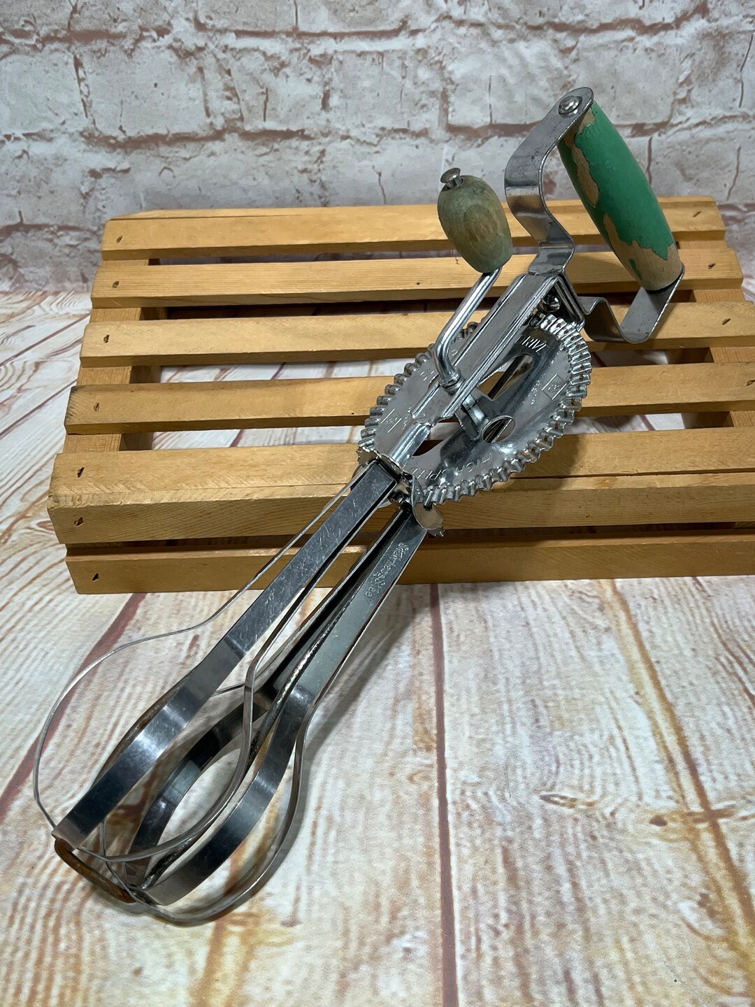 Vintage Green Handled Hand Crank Mixer Egg Beater Kitchen Utensil by ...