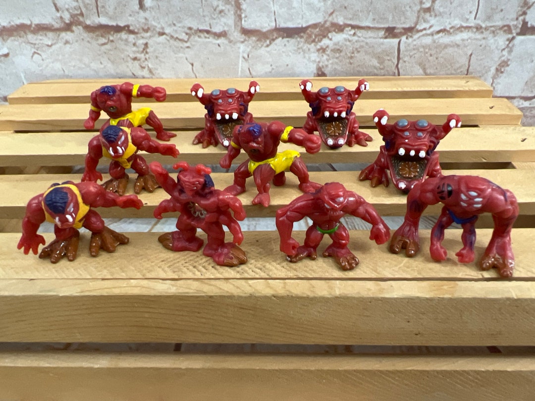 Vintage 1997 Fistful of Aliens RED Alien Mini 1” Action Figure - HIGH ...