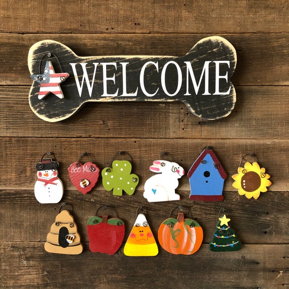 Dog Bone Welcome Sign in Black | Etsy