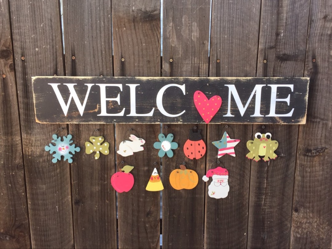 Seasonal Welcome Sign - Etsy