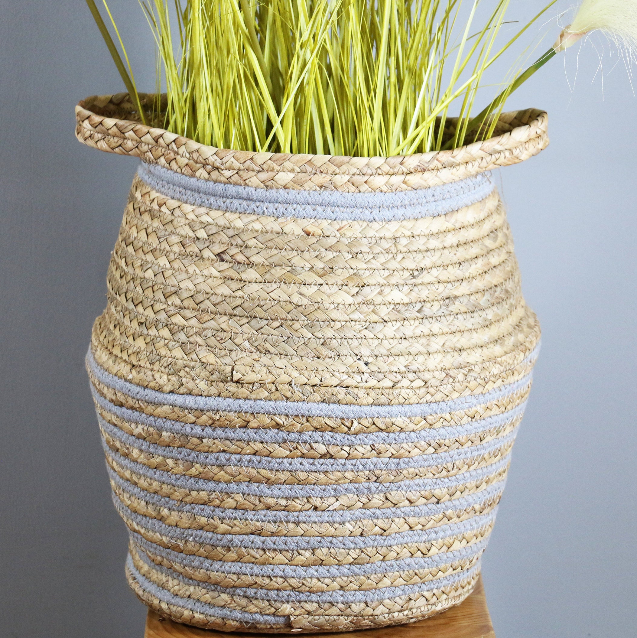 Chic hand-woven natural straw basket with handles foldable | Etsy