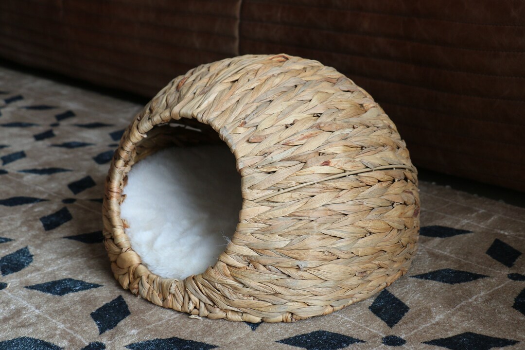 Rustic Straw Cat House Water Hyacinth Pet Bed Dog House Four Seasons ...