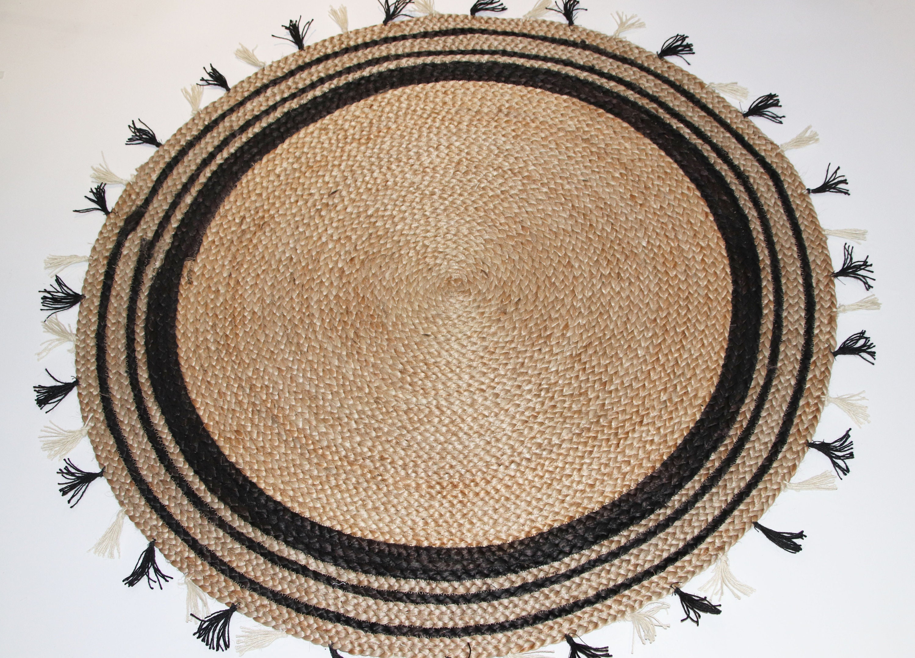 CUSTOM Round Brown and Black Woven Jute Rug With Tassels Straw | Etsy