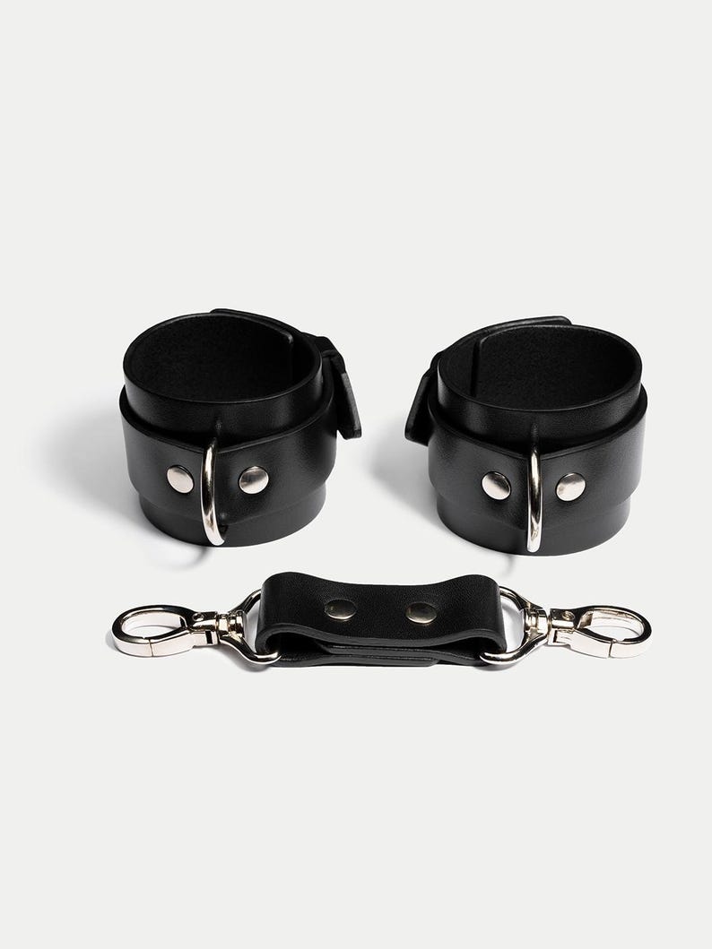 Body Harness With Handcuffs, Bdsm Gear for Women Waist Harness Belt ...