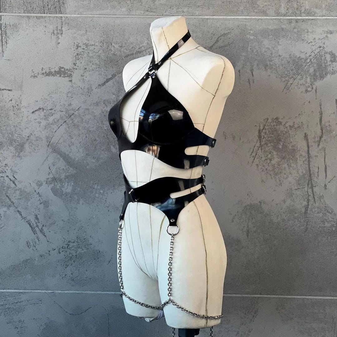 bdsm-harness-bondage-leather-lingerie-full-body-fetish-wear-rave-sexy