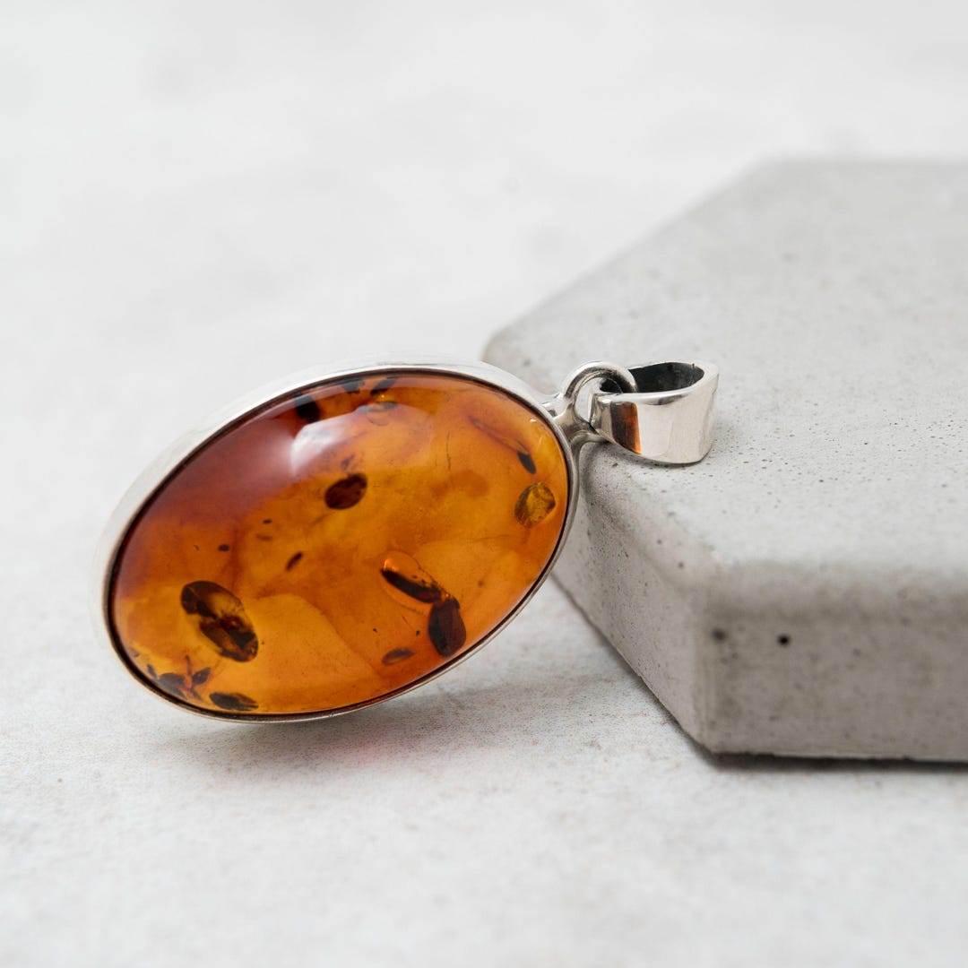 Oval Amber Pendant Necklace Classic Amber Necklace Natural Baltic Amber ...
