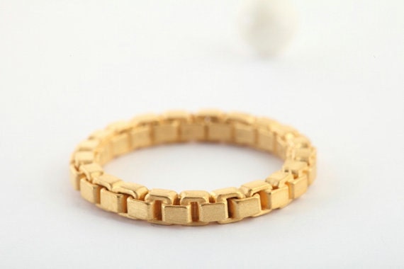 Modern Wedding Band Chain Link Ring in 14K Gold - Etsy