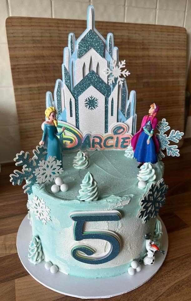 Fondant Ice Castle Cake