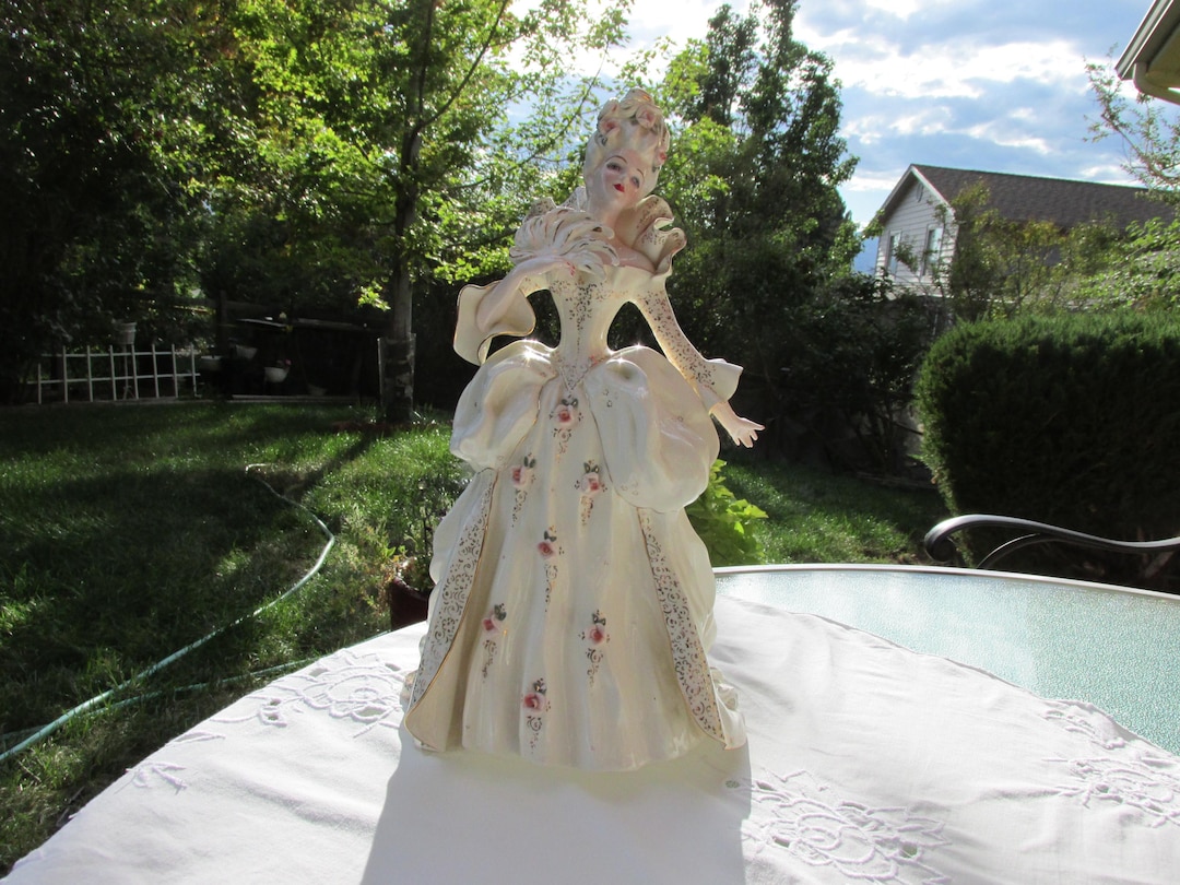 Madam’s Pompadour Figurine by Florence Free Ship - Etsy