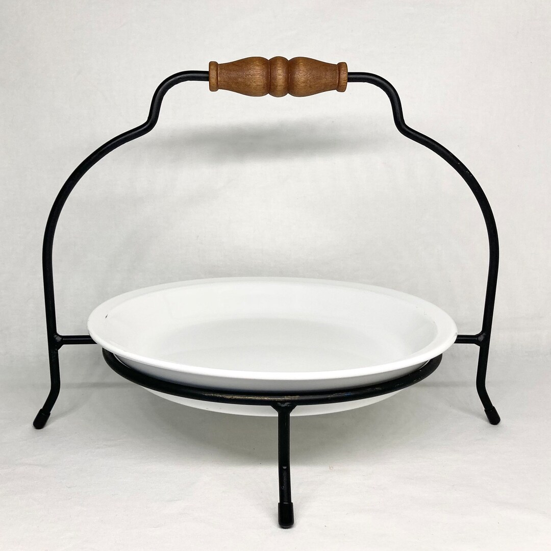 Vintage Metal Pie Plate Stand With Corning Ware 9 1/4 Pie Plate - Etsy