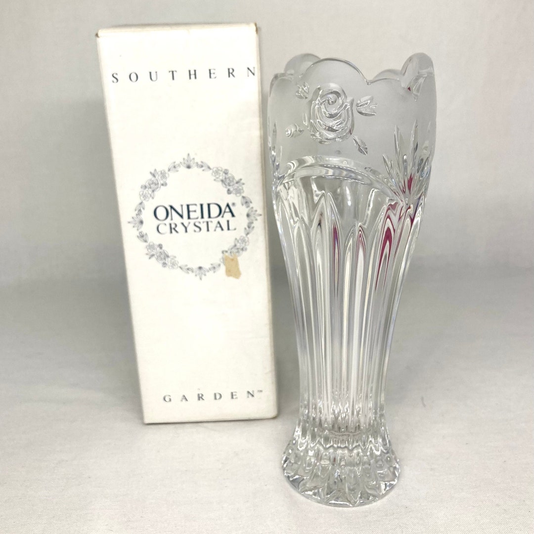 Vintage Oneida Southern Garden 7 Crystal Bud Vase Frosted Glass Top - Etsy