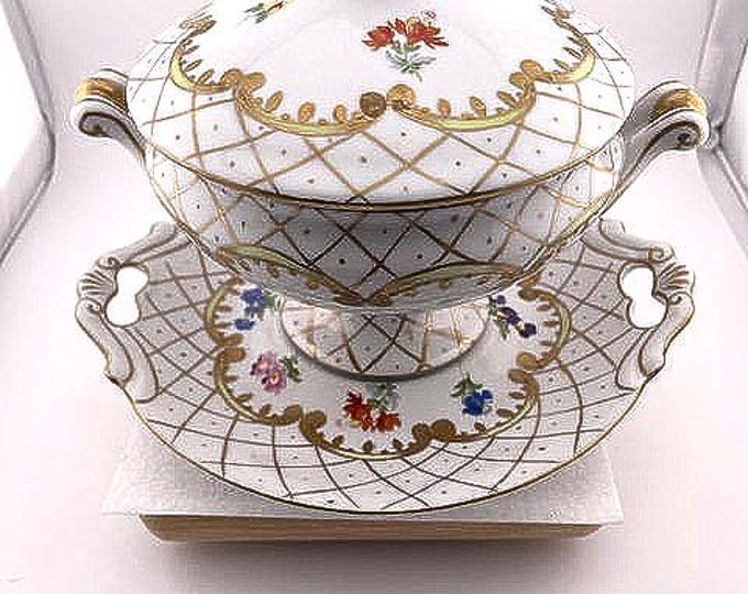 Vintage Porcelain Mini/petite Tureen With Lid and Underplate - Heirloom ...