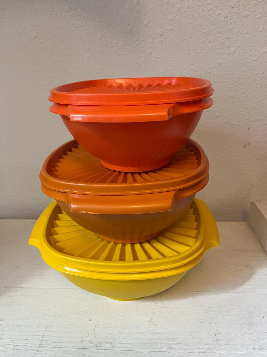 Lot 3 Lidded Harvest Color Tupperware, 3 Sizes, Small Crack Yellow Lid ...