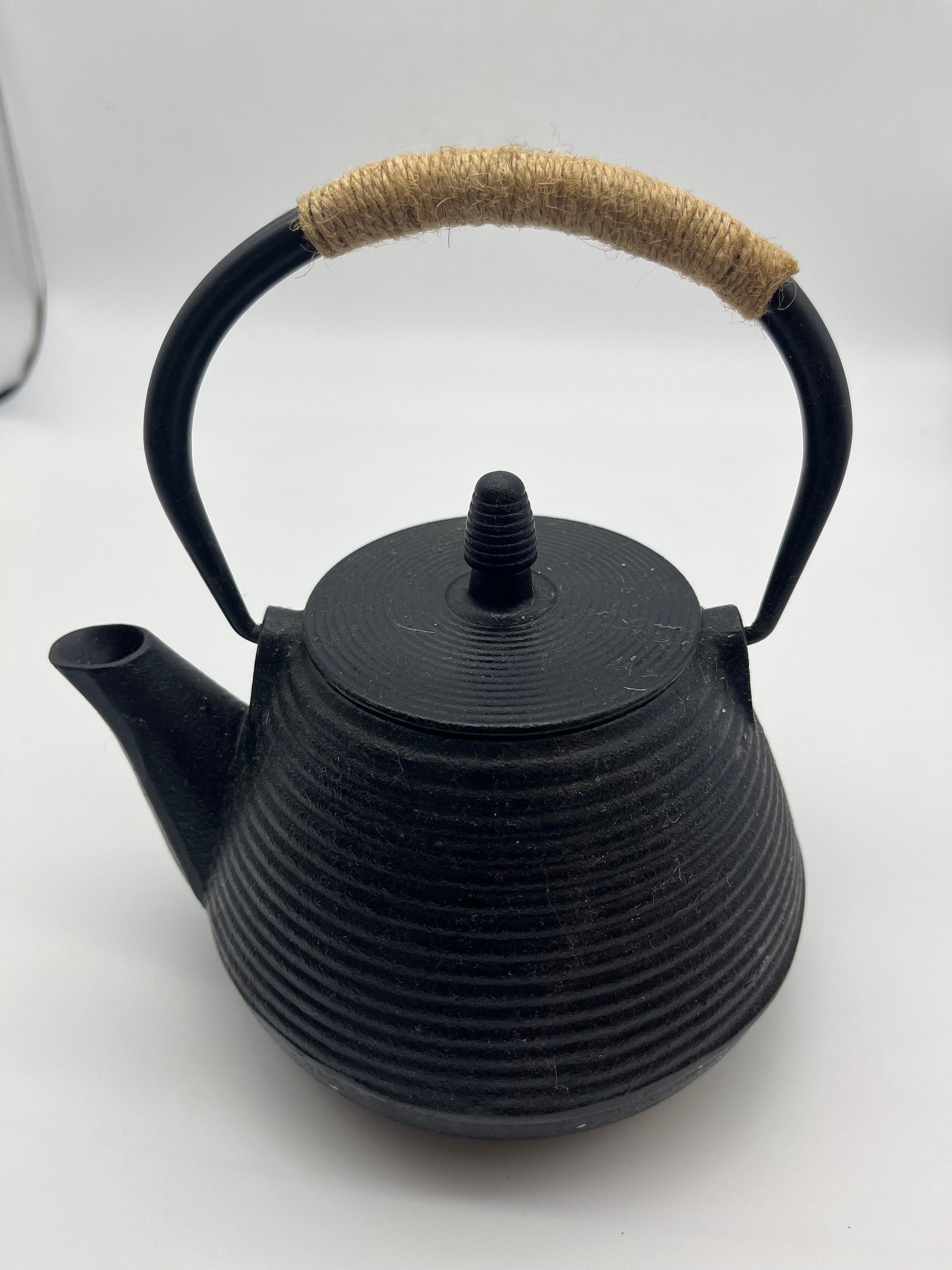 Cast Iron Black Ribbed Tea Pot Teapot Tea Kettle Enamel With Lid and ...