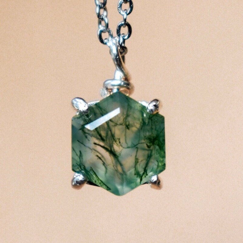 Moss Agate Necklace - Etsy