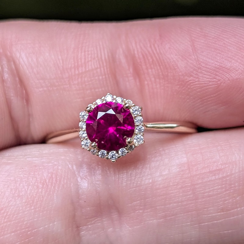 Magenta Sapphire Rings - Etsy