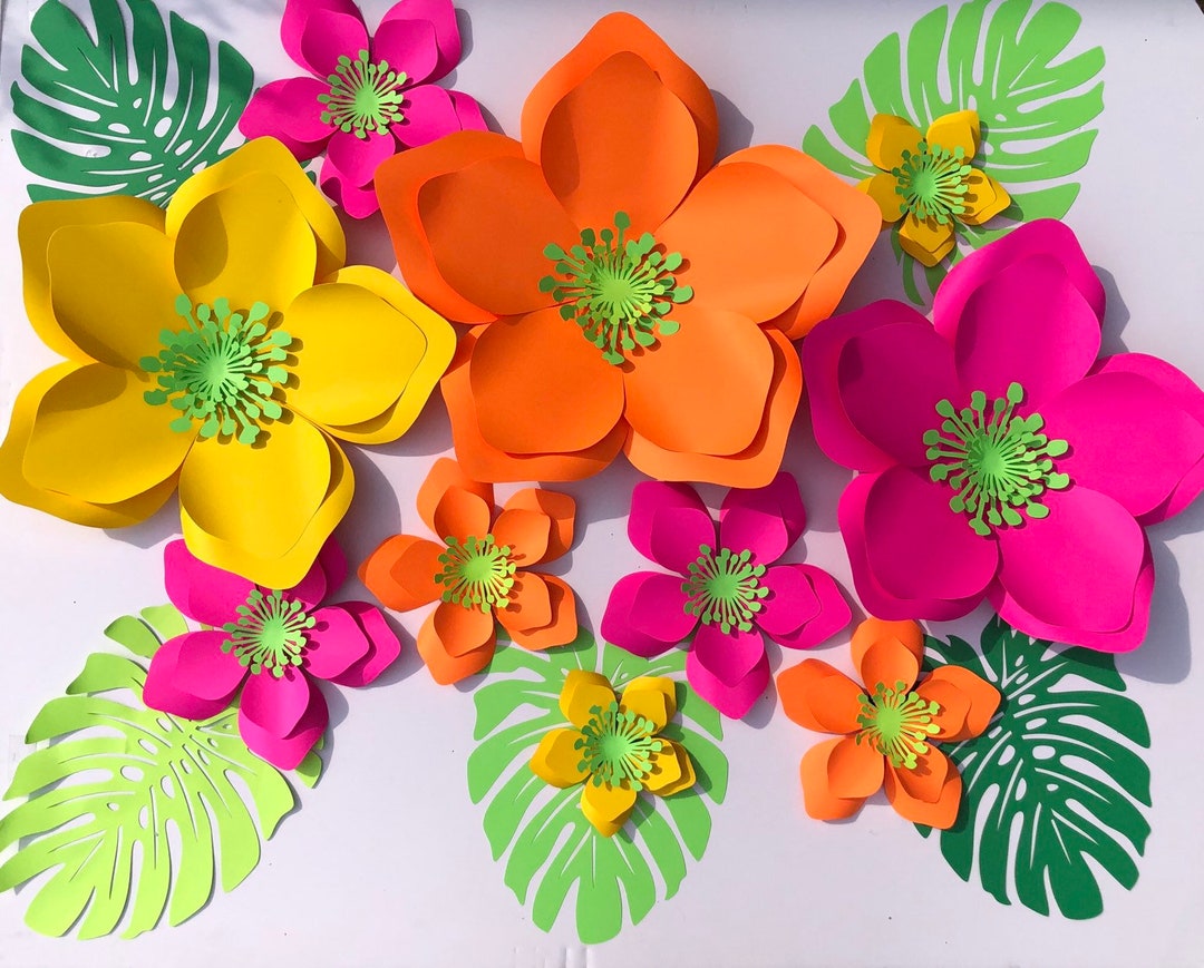 Tropical Paper Flower Set: Hawaiian Party Decor - Etsy