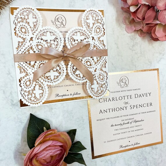 How to make lace wedding invitations | Beachweddingtips.com