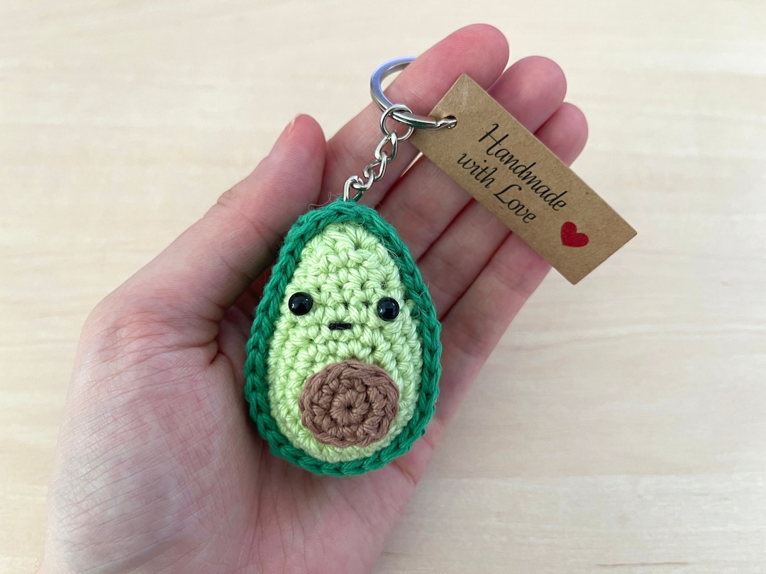 Crochet Avocado Keychain, Mini Kawaii Fruit Keyring, Amigurumi ...