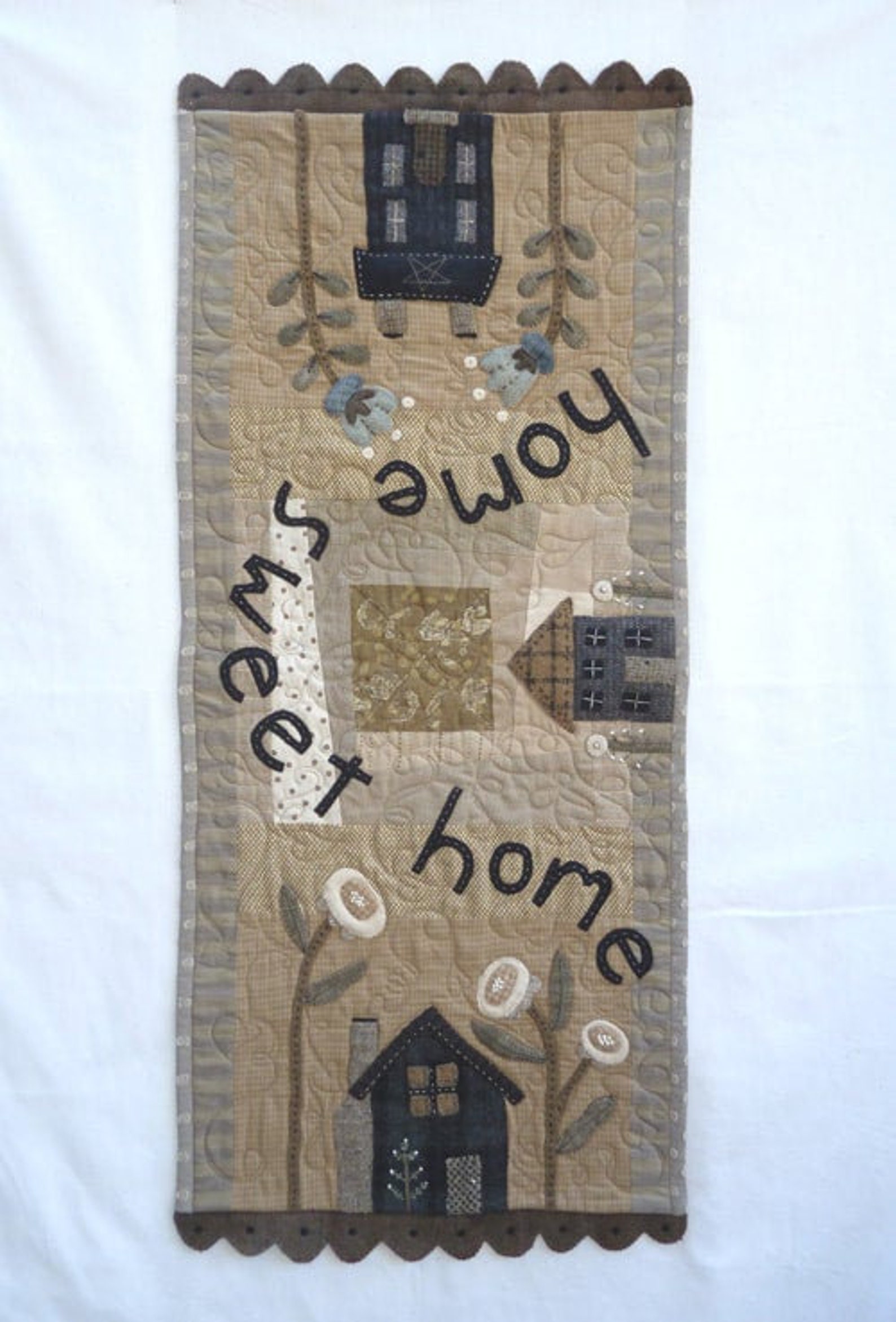 Homebody Table Runner - Wool Applique Table Runner PATTERN - HTH375 - Etsy