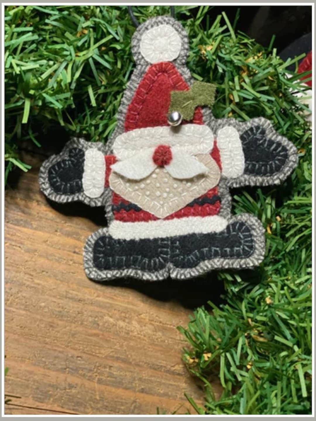 Happy Santa Ornament ~ Wool Applique Ornament PATTERN WSD2103 - Etsy