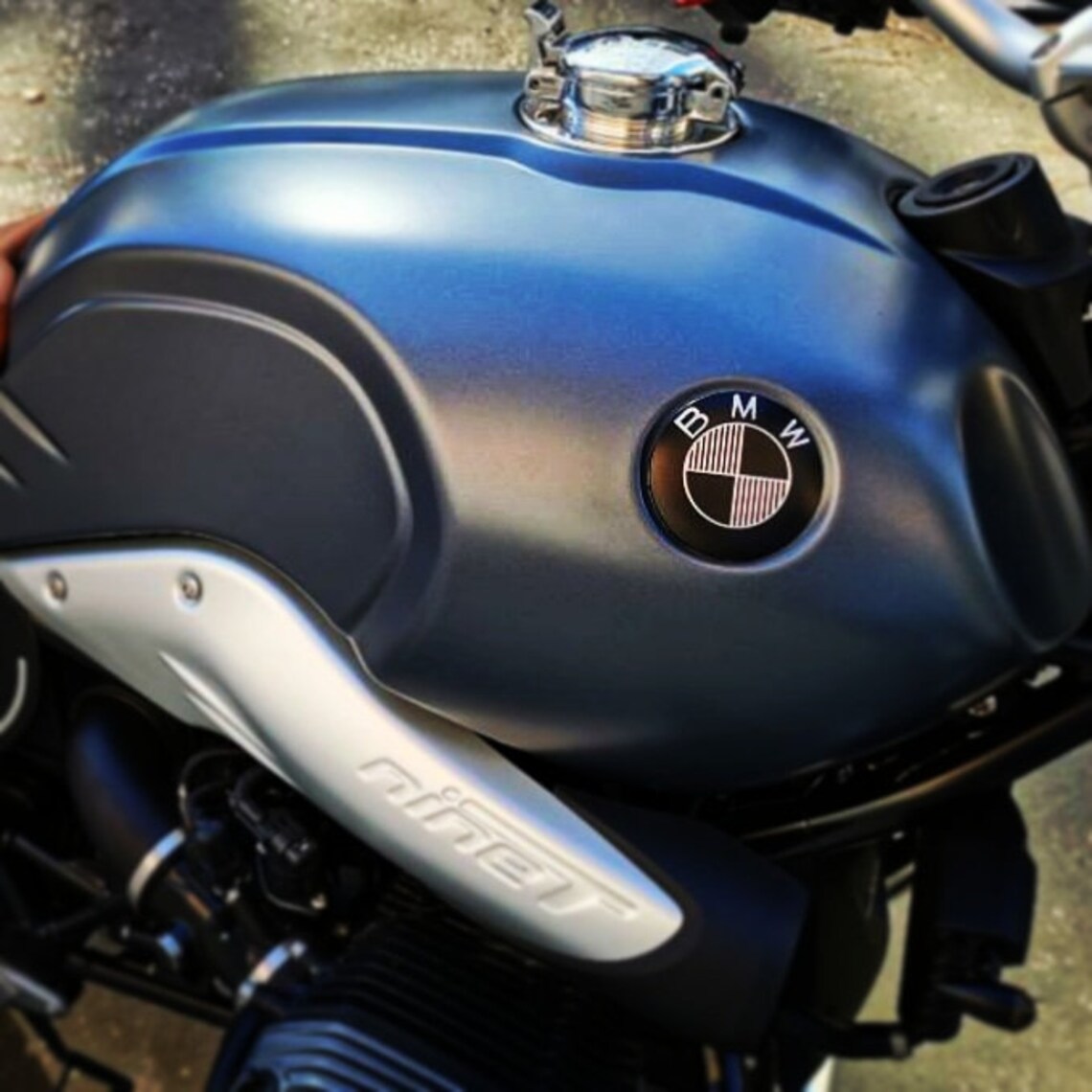 BMW Icon black roundel gas tank badge /2pcs | Etsy