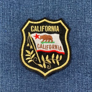 California Patch - Grizzly Bear, CA Flag Mylar Badge 3-3/8" (iron On ...