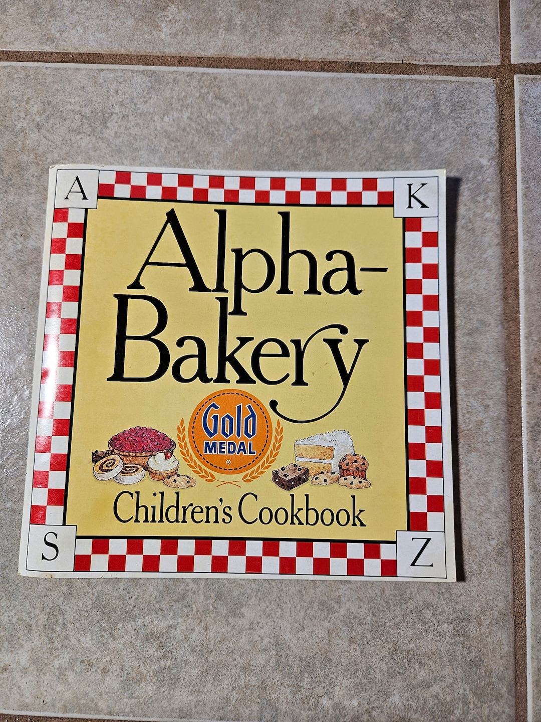 1991 Alpha Bakery Gold Metal Flour Children's Cookbook, Family Baking ...