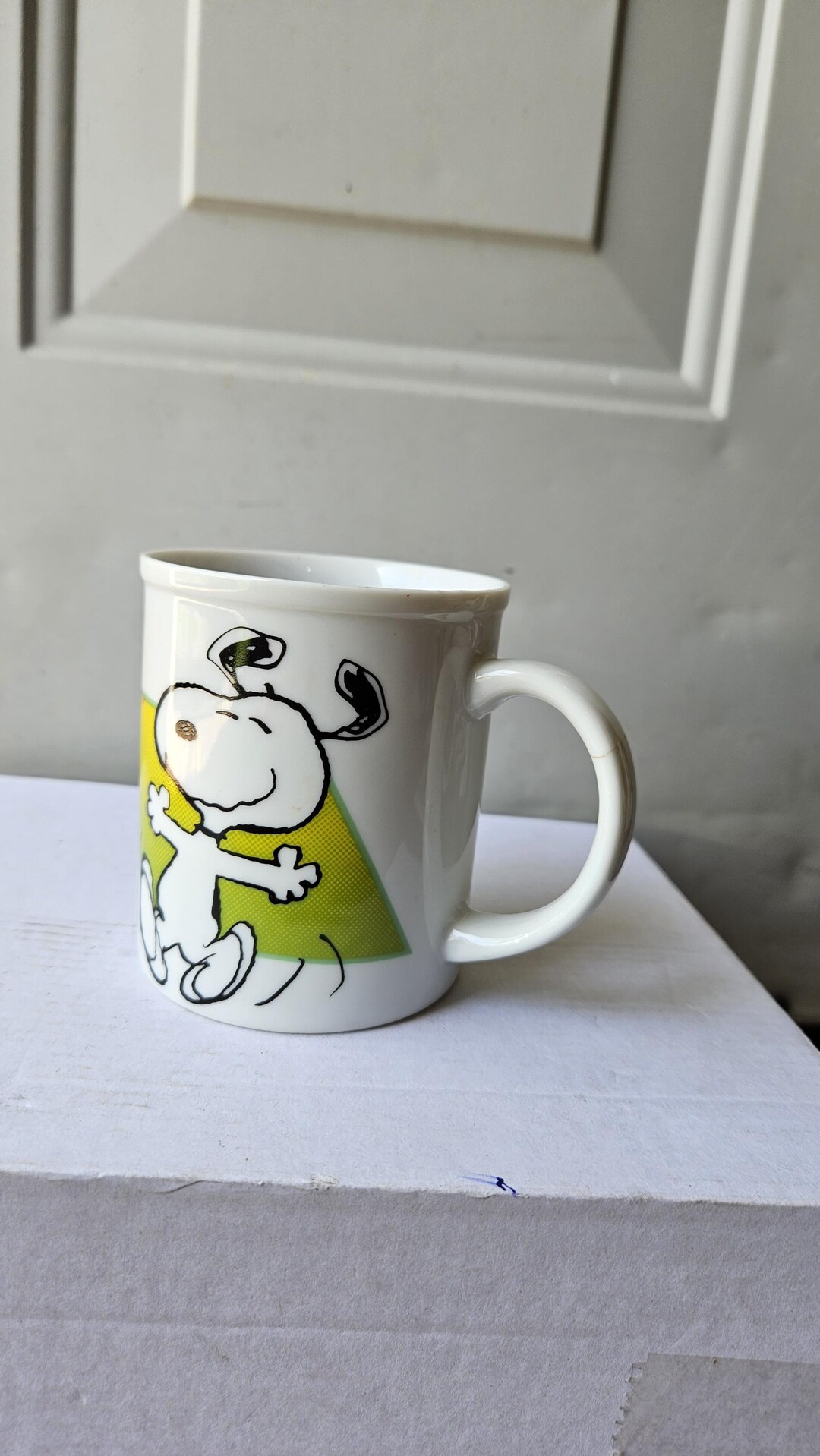 Snoopy Mug United Feature Syndicate Inc. 1958 Made in Japan Snoopy to ...