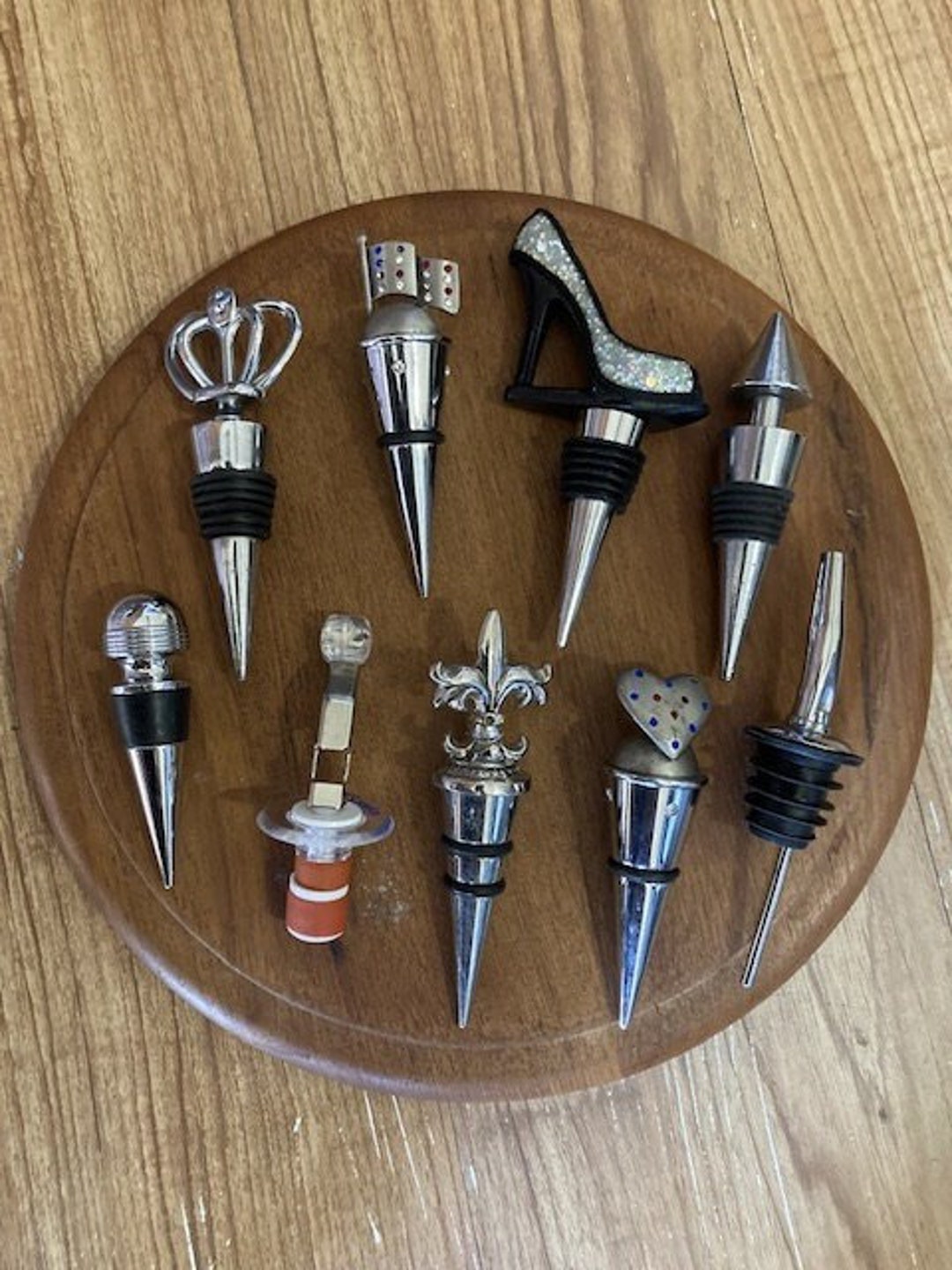 Bottle Stoppers Assortment of Designs & Shades, Decanter Stoppers ...