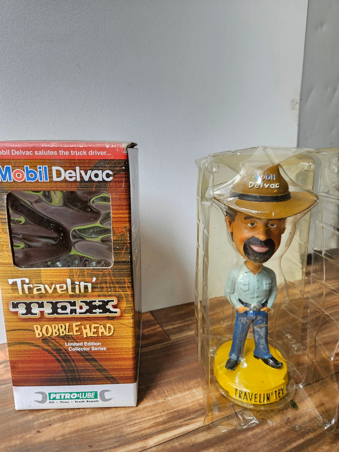 Mobile Delvac Travelin Tex Bobble Head Limited Edition, the Truck ...