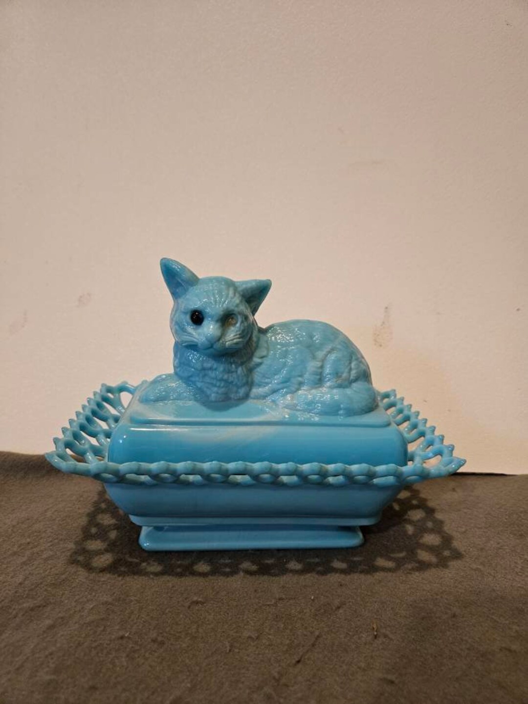 Westmoreland Glass Blue Glass Slag Glass Look Cat on the Basket Nest ...