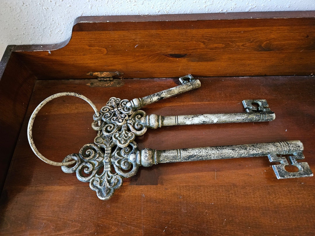 Old Skelton Keys on Ring, Very Heavy Iron Keys, Hanger Keys, Home Decor ...