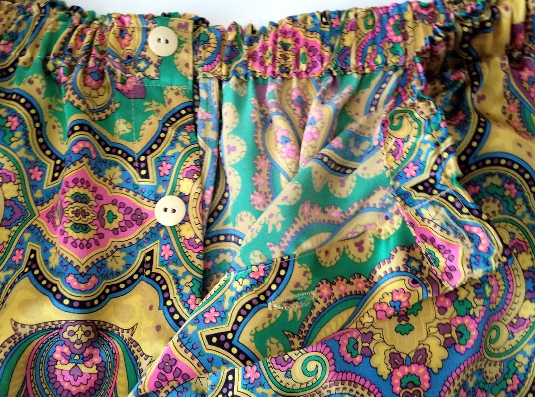Men's Pure Silk Charmeuse Boxer Shorts in a Paisley Print Using Vibrant ...