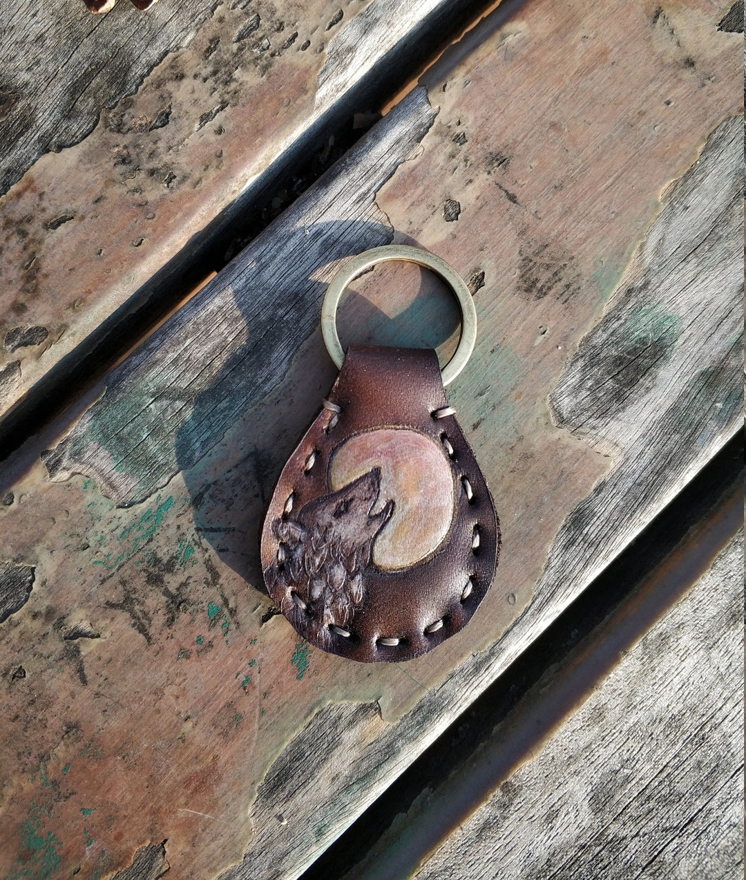 Howling Wolf Keychain Hand Painted Leather Keychain Wolf Key Fob ...