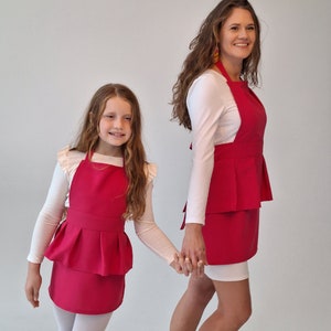 Matching Mommy and Me Aprons, Pink Color Aprons Set for Mom and ...