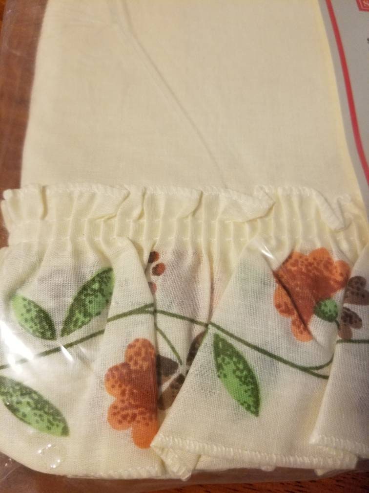 Cape Cod Country Curtains Stencil-like Print - Etsy