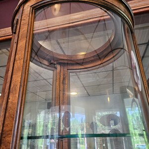 Weiman Curved Glass Curio Cabinet - Local Pickup Only in East Aurora ...