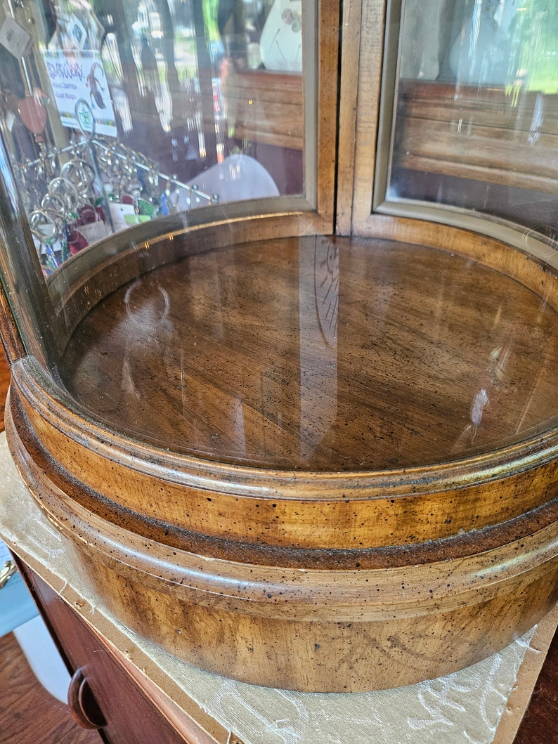 Weiman Curved Glass Curio Cabinet - Local Pickup Only in East Aurora ...