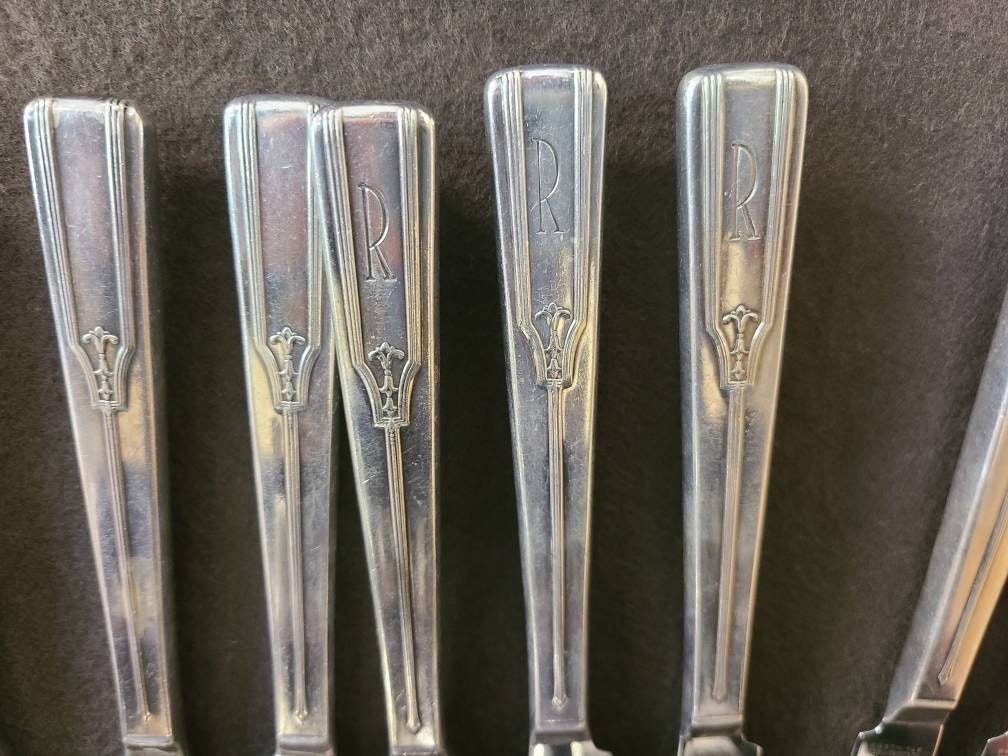 Vintage Wm. Rodgers Extra Plate Flatware Set | Etsy