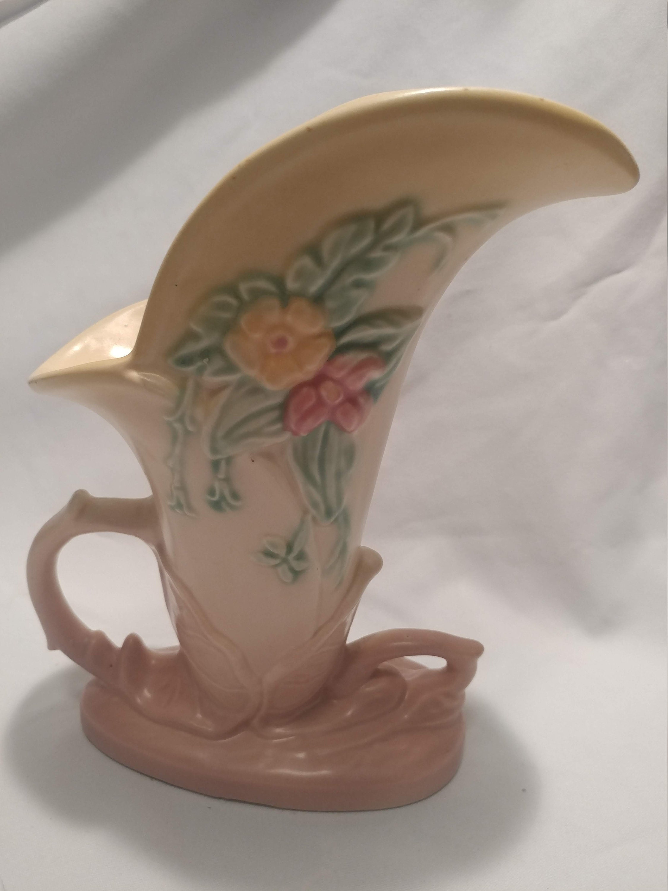 FREE SHIPPING- Vintage Hull Pottery W-10, 8-1/2" Tall Cornucopia ...