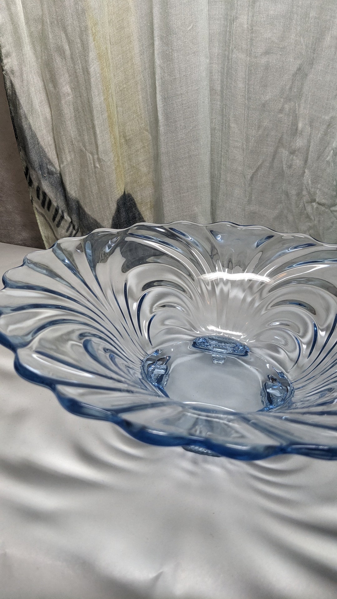 FREE SHIPPING Vintage Cambridge Glass Moonlight Blue Caprice 4 Toed 10 Console Bowl. See Below ...