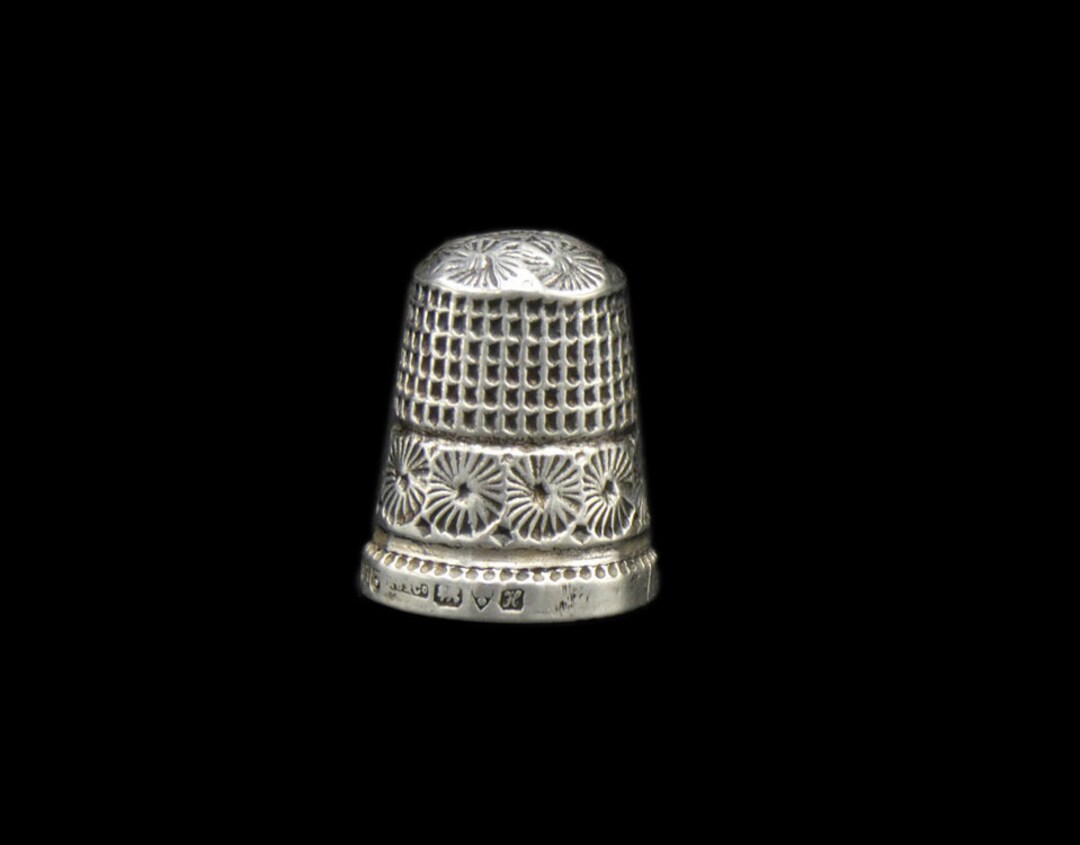 Early 1900s English Silver Thimble - Sterling Thimbles - Antique ...
