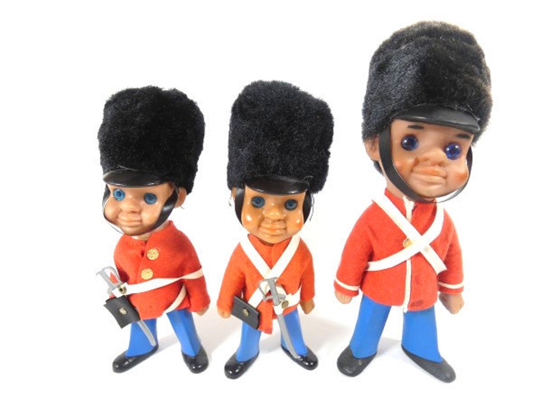 1 Vintage Royal Guard Doll Small or Big British Guard Doll With Swords ...