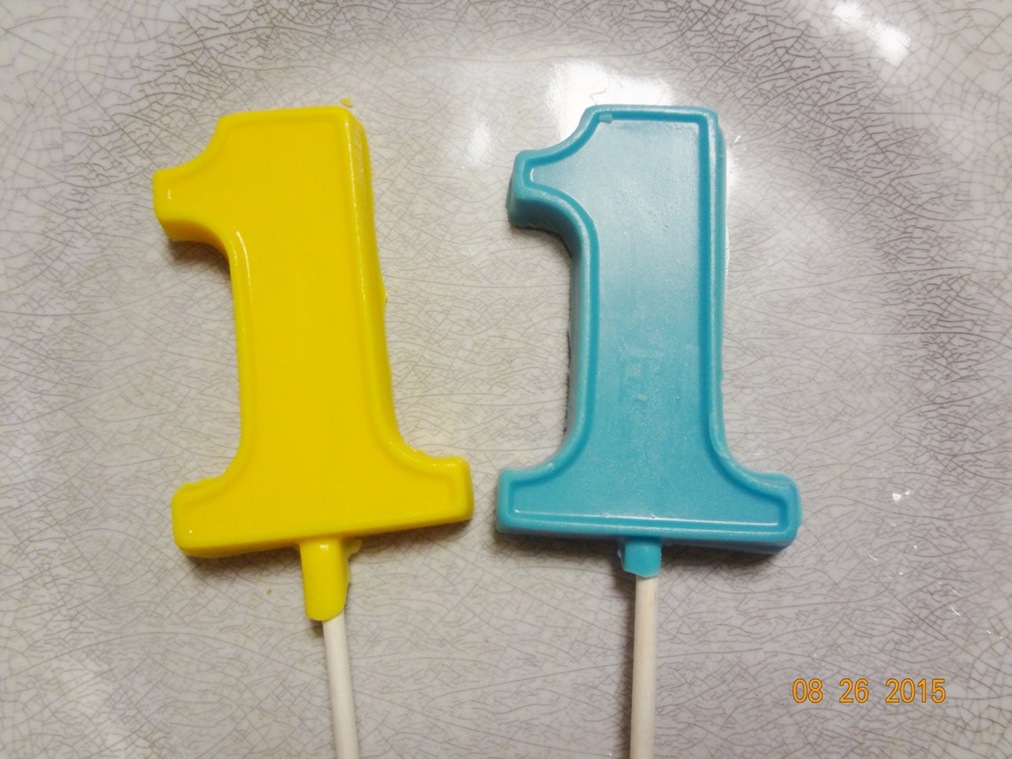 12 White Chocolate Number 1 Lollipops Pink Blue Gift Photo Prop Boys ...