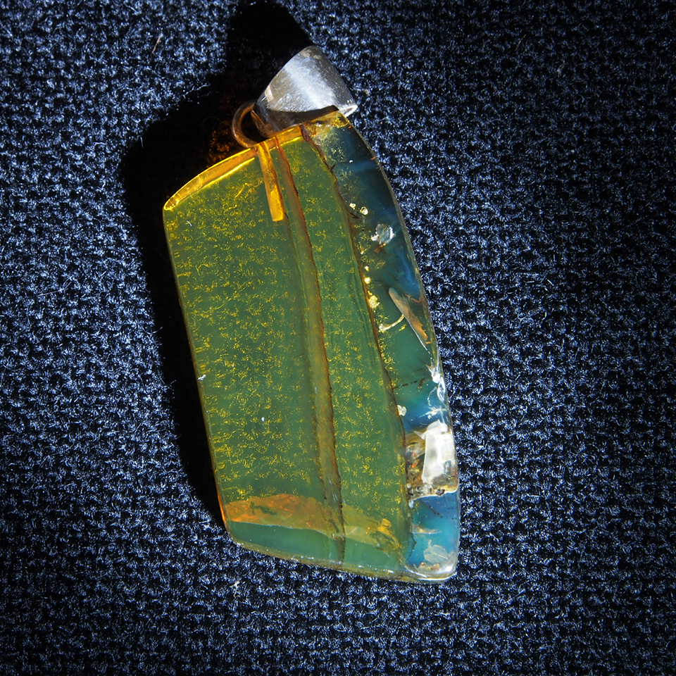 Colgante de corte de ámbar mexicano con plata Bail Medium | Etsy