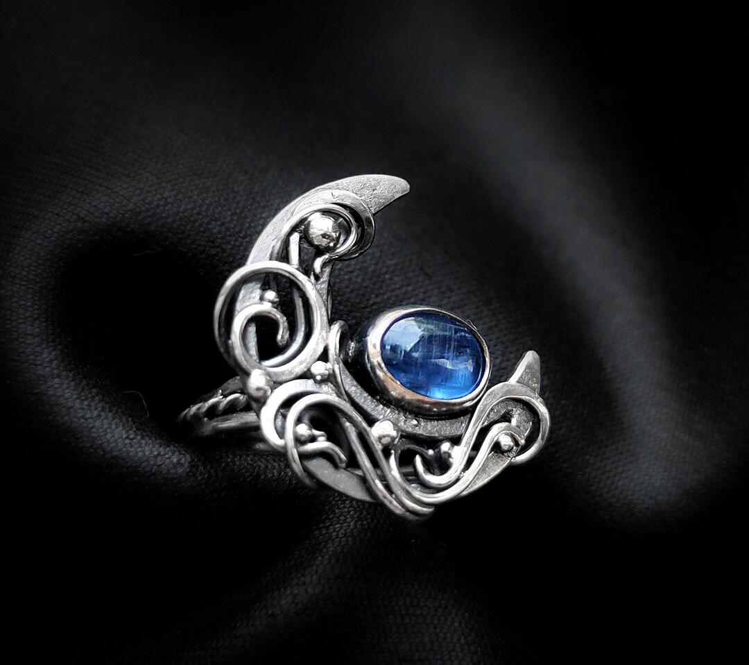Kyanite Sterling Silver Crescent Moon Ring, Wire Wrapped Luna Ring, Wire Jewelry Lunula Blue ...